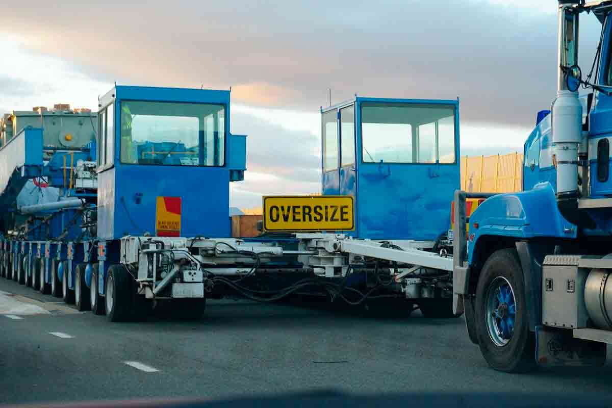 Oversized Loading in Freight Transportation Explained | Go Freight