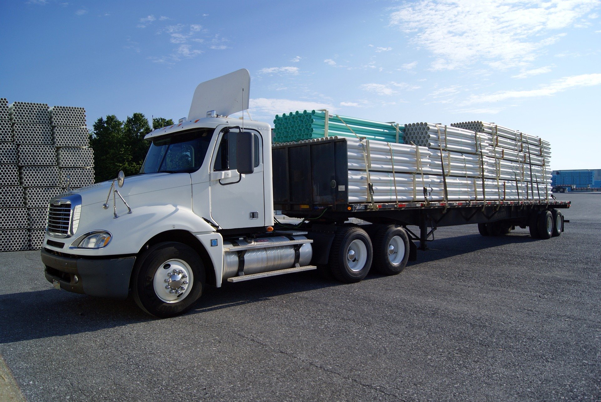 What Does LTL Freight Mean? The Complete Guide | Blog | Go Freight